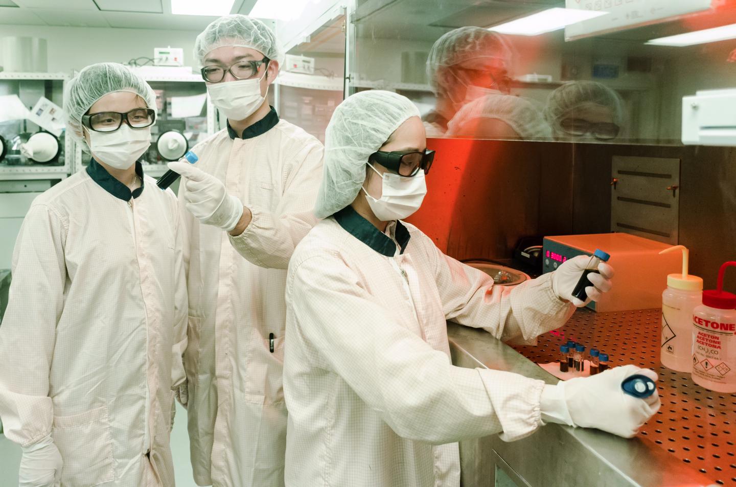 NUS researchers achieve major breakthrough in flexible electronics ...